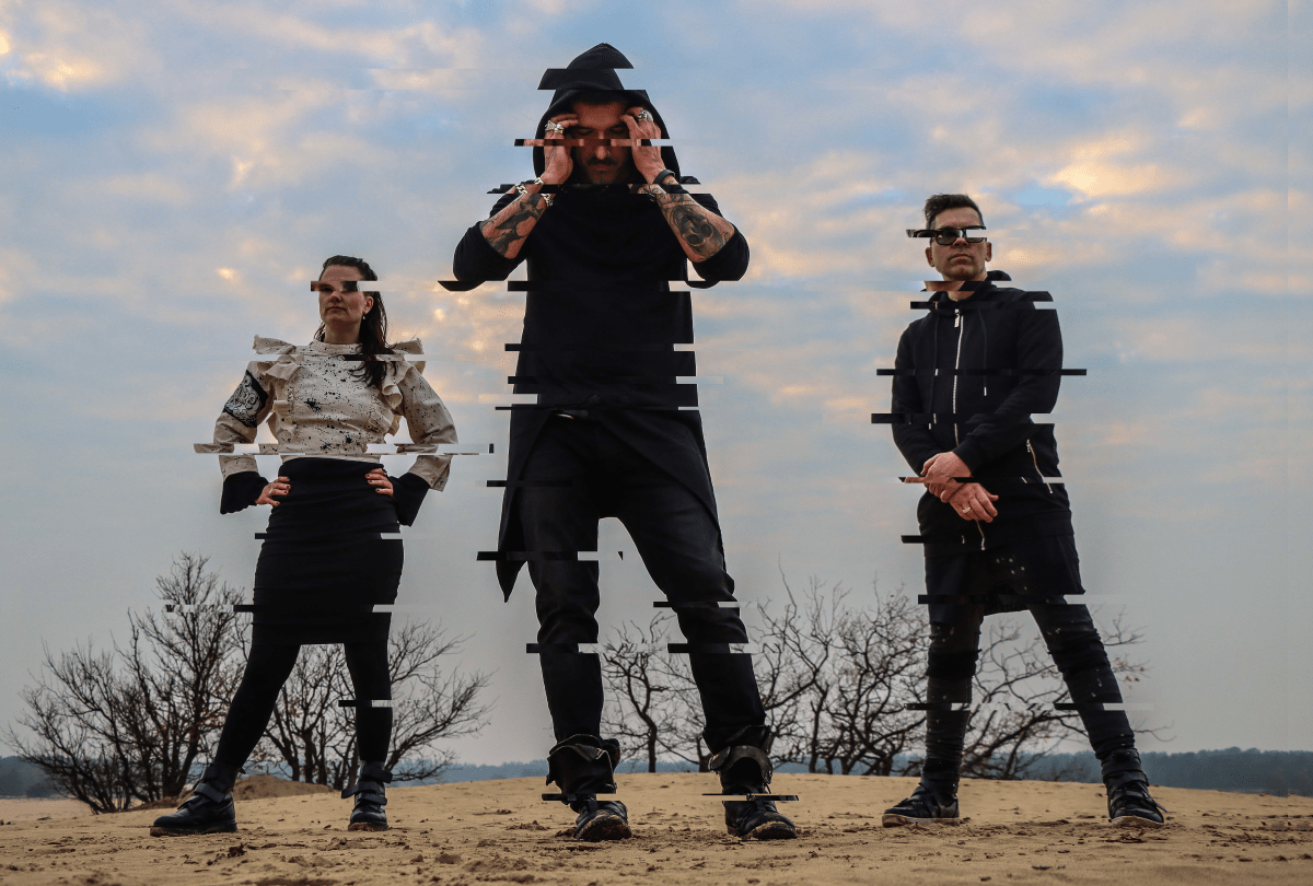 BIO – WELCOME TO THE OFFICIAL DARKER WEBSITE